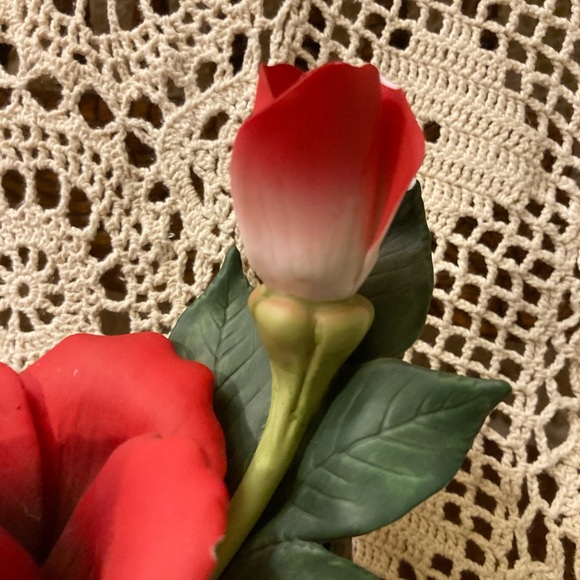 Accents | Vintage Red Roses Capodimonte Statue Figure With Greenery ...